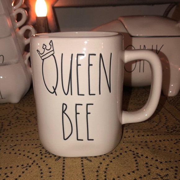 Rae Dunn | Dining | Rae Dunn Queen Bee Mug | Poshmark